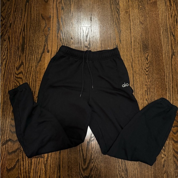 ALO Yoga | Pants & Jumpsuits | Black Alo Yoga Joggers | Poshmark